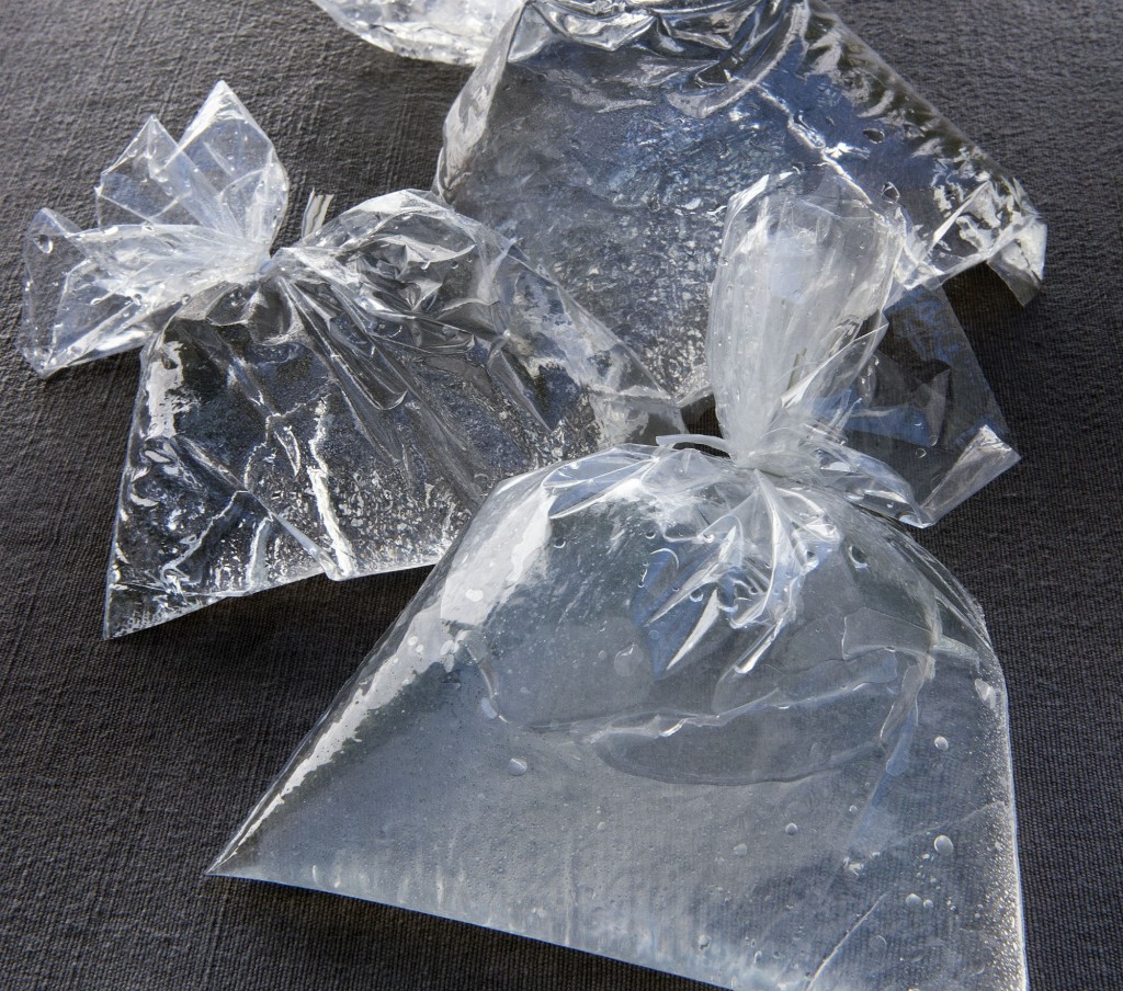 Plastpokar nú og þá – Lifðu núna